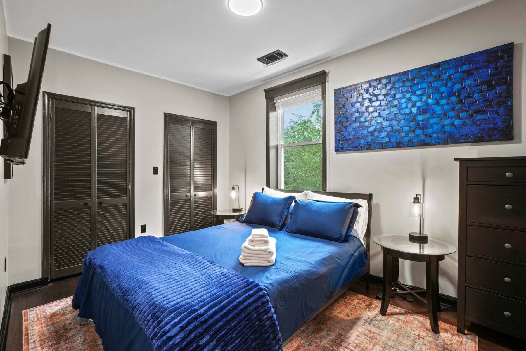 Mid Term Stays - Luxury Furnished Living